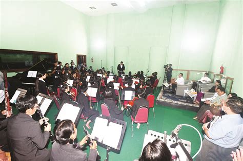 ပြည်ထောင်စုဝန်ကြီး ဦးမောင်မောင်အုန်း မြန်မာ့အသံနှင့် ရုပ်မြင်သံကြား