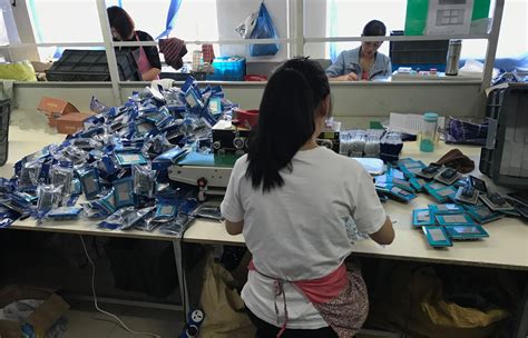 Double Socket Light Switch PC Panel American Wall Switch Electric Skin Feeling PC Socket