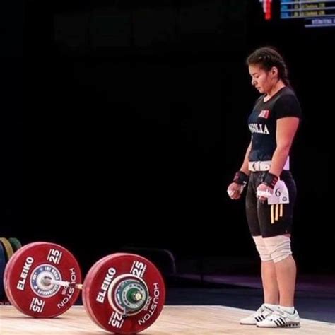 Хүндийн өргөлтийн тамирчин М Анхцэцэг наймдугаар байрт бичигдлээ