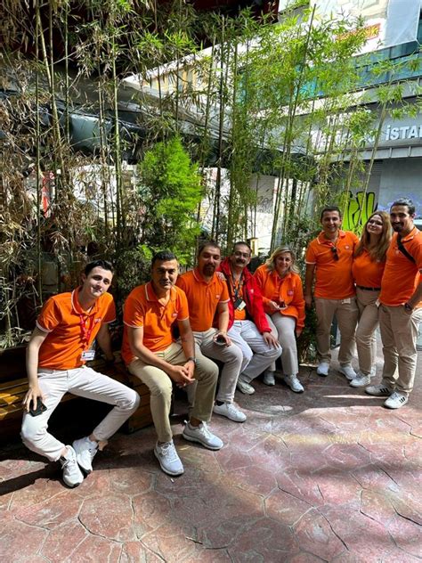 Leyla Oner Guncavdi On Linkedin Sundays Are More Fun In Orange