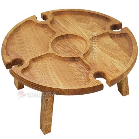 Деревяний винний столик тацю буде дуже корисним