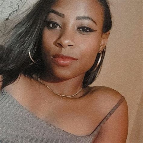 Roseana Colares Ro Colares Threads Say More