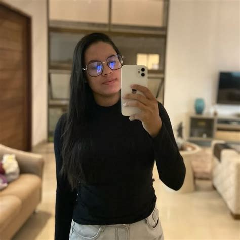 Mikaely Vitoria Mikaa Vitoria Threads Say More