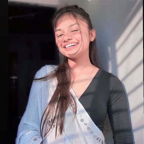 Miss Taniya (@taniya._.official._.1027) • Threads, Say more