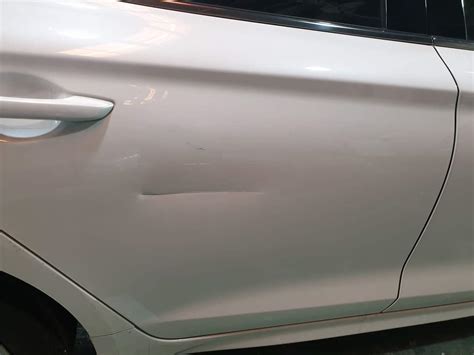 제네시스g70스포츠 조수석 뒷도어 판금도색
