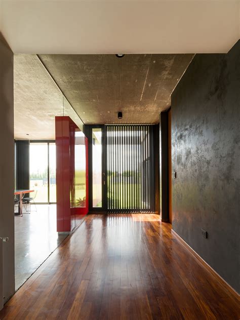 Gallery Of Suburban Dwelling Roberto Benito 12