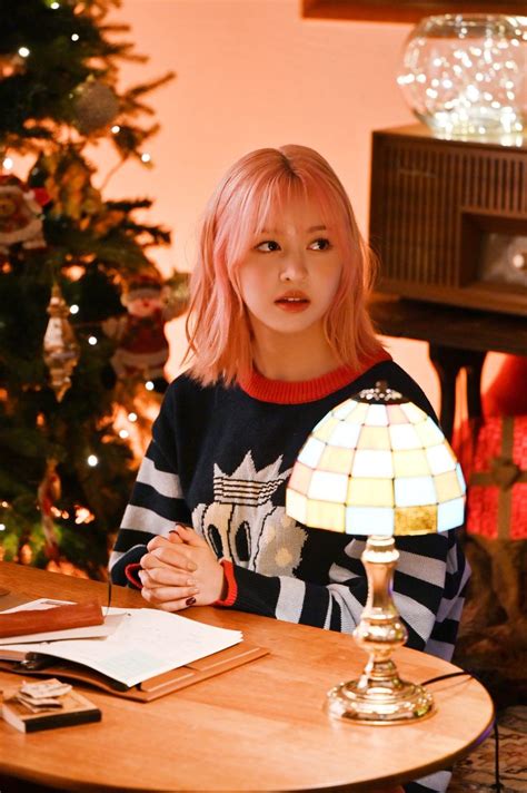 Nmixx On Twitter Lily Fondo De Pantalla Con Calendario Fondos De