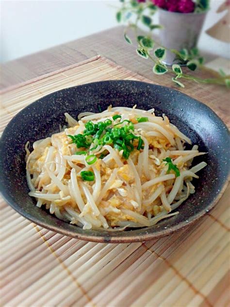 『ふわとろもやしの卵炒め』 料理 レシピ もやし 卵 レシピ 食べ物のアイデア
