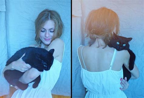 50 Hotties With Kitties In 2020 Kitty Grumpy Cat Cats