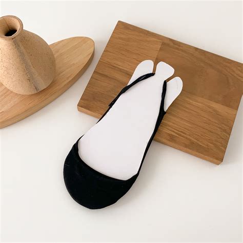 블루씨티 2켤례세트 티안나는 슬링백 쿠션패드 블로퍼 무지 안벗겨지는 끈 덧신 페이크삭스 양말 3color