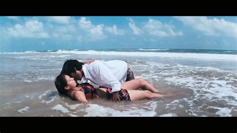 Tamil Actress Tejasree Romance
