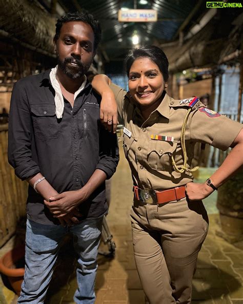 Actress Subathra Robert Hd Instagram Photos And Wallpapers May 2024 Gethu Cinema