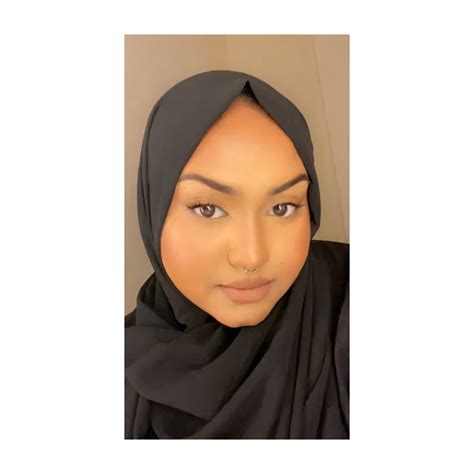 Hamida Begum Artworks Trainee 2022 Magic Me