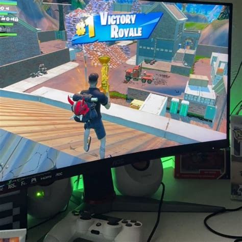 آوت لوج Youtube