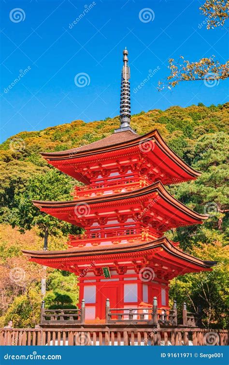 Arquitectura Japonesa Tradicional En El Templo De Kiyomizu Dera Kyoto