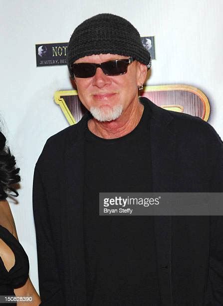 Kendall Rocks Photos And Premium High Res Pictures Getty Images