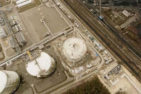 Tge Pressing On With Construction Of Third Lng Tank At Świnoujście