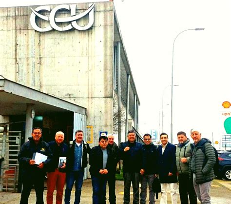 Chile Trabajadores De Ccu Exigen Igualdad De Contratos Colectivos Para Todos Los Sindicatos