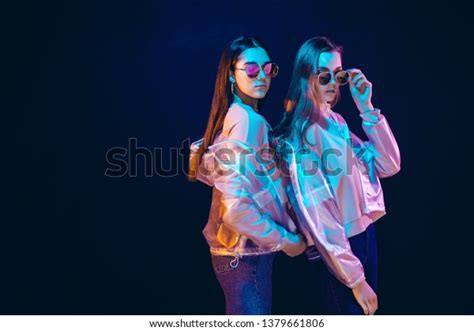 Side View Provocative Teen Girls Stylish Foto De Stock 1379661806
