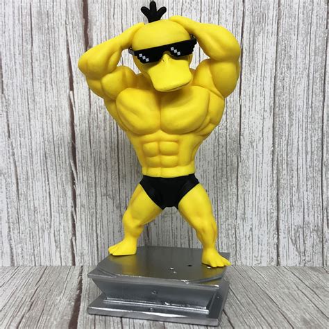 Pokémon Pokémon Muscle Man Macho Can Reach Duck Pikachu Figure Gk Model