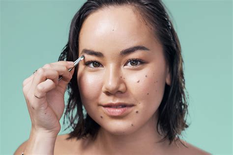 How To Pluck Your Eyebrows Like A Pro Step By Step Guide