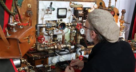 Convention steampunk : un voyage dans le temps à Fond-de-Gras | Le ...