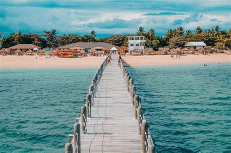 20 Best Islands With White Sand Beaches In The Philippines