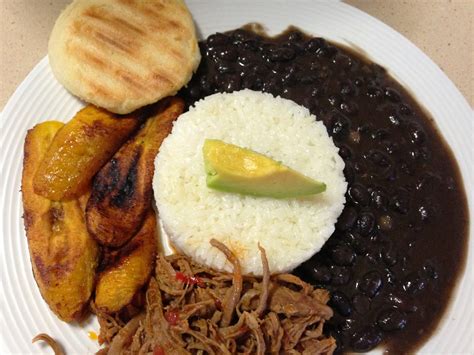 26 Traditional Venezuelan Foods That Will Make You Go Slurp Flavorverse