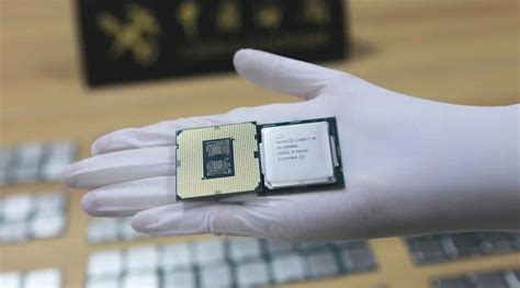 Smugglers Caught With Intel Cpus Strapped To Body