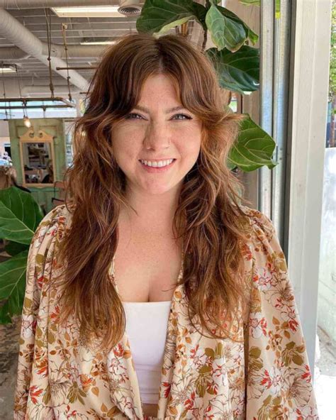 22 Long Shags With Curtain Bangs For The Ultra Modern Combo