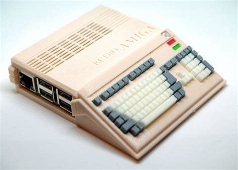 Raspberry Pi Case Styled On A TRS Geeky Gadgets