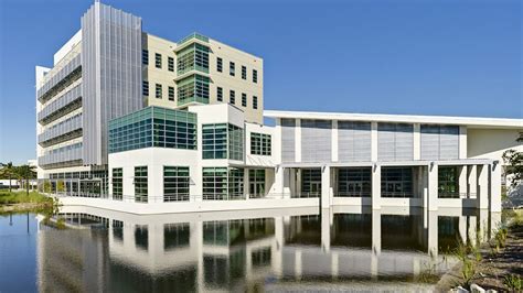 Florida Atlantic University, Engineering & Computer Science Building - www.leoadaly.com