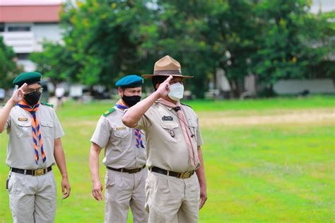 พิธีสวนสนามและทบท งานประชาสัมพันธ์ วิทยาลัยการอาชีพขุนหาญ