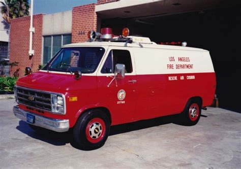 Pin By K M On Ambulance Classic Fire Trucks Los Angeles Fire