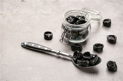 როგორ მოვამზადოთ ქლიავის ცუკატები სახლის პირობებში