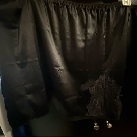 Cacique Black Mini Skirt With Lace Gem