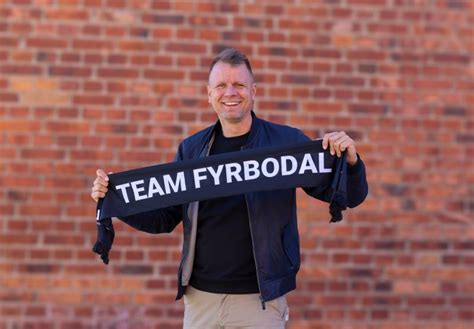Vi är Precis Lika Glada Som Johan Sandahl Ser Ut På Bilden Tänk Att Ung Företagsamhet Fyrbodal