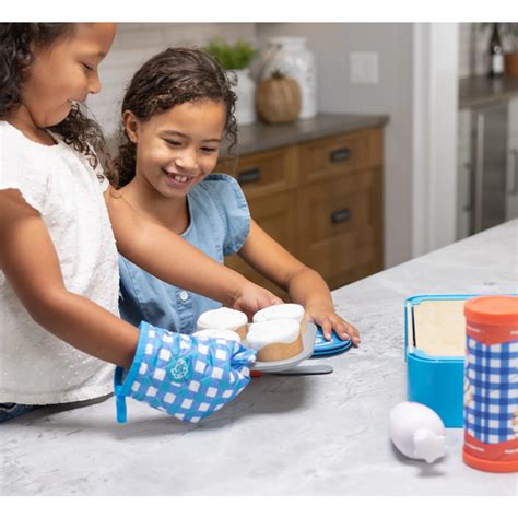 Pretendables Cinnamon Roll Set The Toy Store