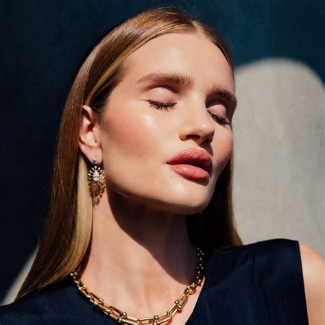 For Rosie Huntington Whiteley Acne Is Serious Business Rosie