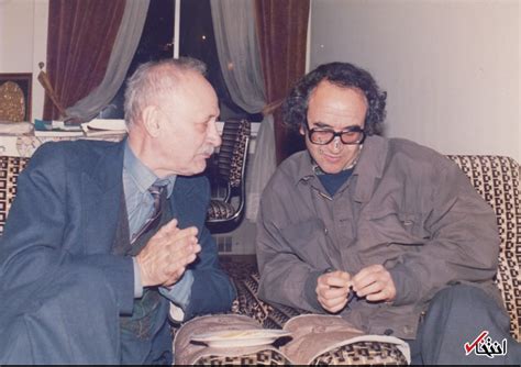 عکس۱۳۵۰؛ سخنرانی زرین کوب در نمایشگاه نیما یوشیج سایت انتخاب