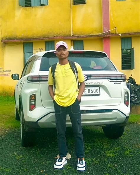 Suraj Singh 🩹 Instagram