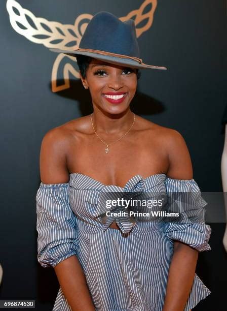 Ariane Davis Photos And Premium High Res Pictures Getty Images