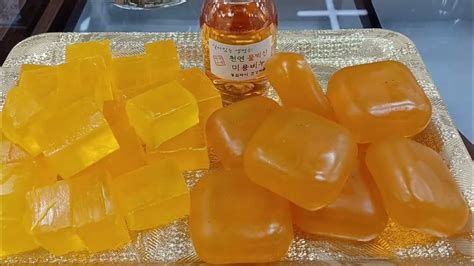 아토피와 염증 피부미용에 좋은 천연 풀빅산 미네랄 함유 수제 미용비누 꺼내기 Youtube