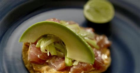 Tostadas De Atún Estilo Contramar Con Mayonesa De Chipotle Los Angeles Times