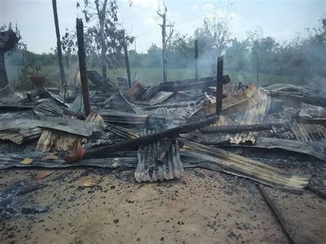 ရေဦးမြို့နယ်၊ မုံတိုင်ပင်ရွာကို စစ်တပ်က မီးရှို့ဖျက်ဆီးမှု နေအိမ် ၁၇ လုံးပြာကျ Khit Thit Media