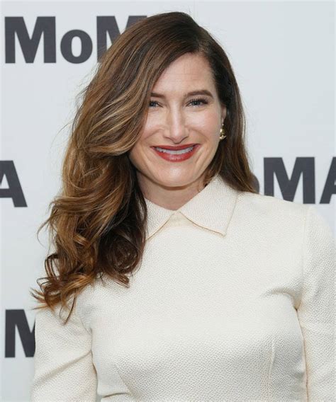 0 Kathryn Hahn Bilder
