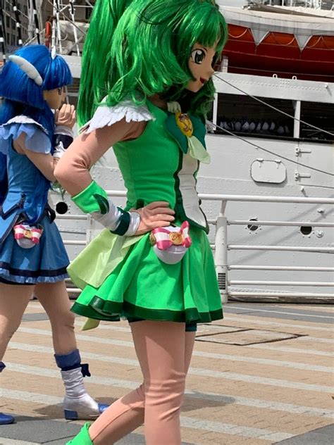 キュアマーチとキュアビューティ 着ぐるみ プリキュア して