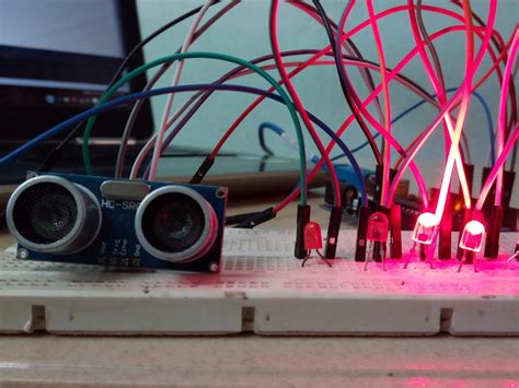 distance indicator using ultrasonic sensor