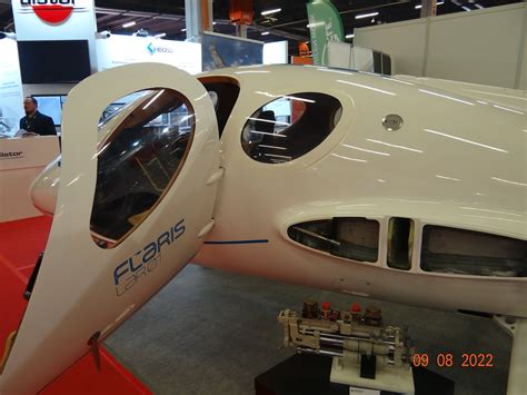 Flaris Lar 01 2019 Polot