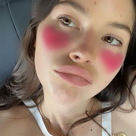 Pin By Ree Beka On Gracie Abrams Abrams Pretty Sweet Girls